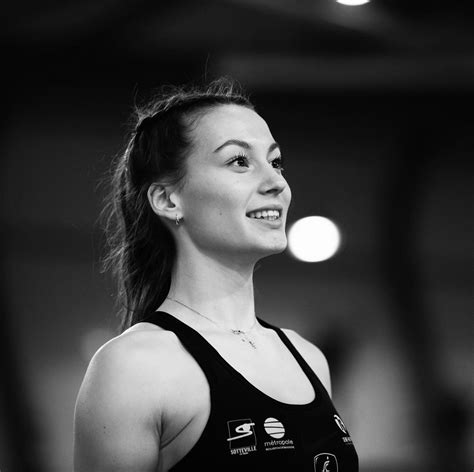 Elise Russis French Pole Vaulter Rohlympics