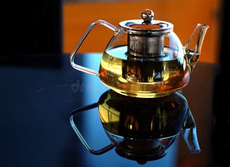Teapot And Reflection Stock Image Image Of Black 116830231