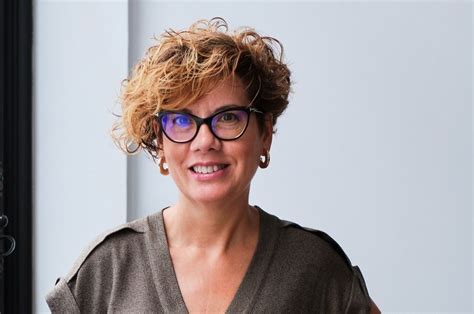 15 Perfect Short Permed Hairstyles For Women Over 50 To Pull Off