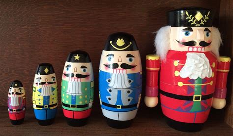 Christmas Decor Toy Soldier Nutcracker Nesting Dolls 5 Piece Set Wooden