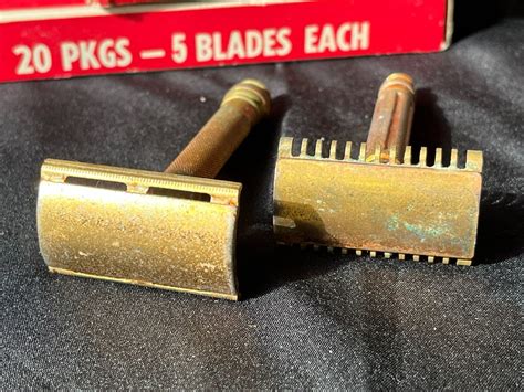 Two Vintage Safety Razors And Two Packs Of Razor Blades 4800837068