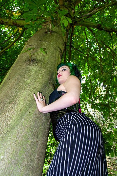 Alice Absolute Madness In Wonderland By Dundeephotographics Ephotozine