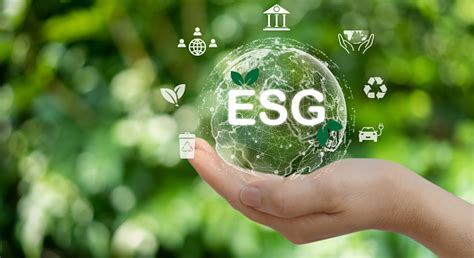 청정 에너지 절약 환경 사회 거버넌스 지속 가능한 기업 개발 녹색 친환경 환경 녹색 Co2 녹색에 대한 Esg 개념의 글로벌 Esg 아이콘을 손에 들고 기업지배구조에 대한