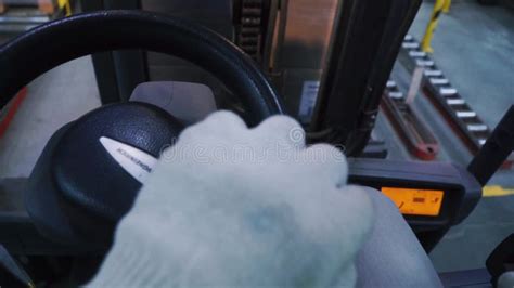 Machine Distributing Solder Onto Surface Of Printed Circuit Board Pcb Soldering Process Modern