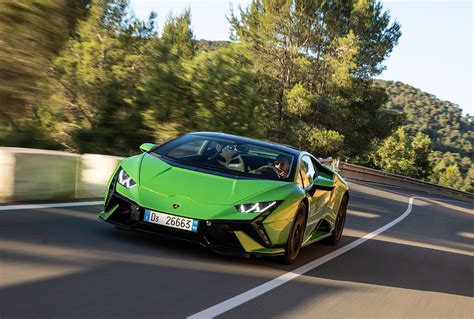 Lamborghini Huracán Tecnica Review Comfort And Performance Power Player Newsweek