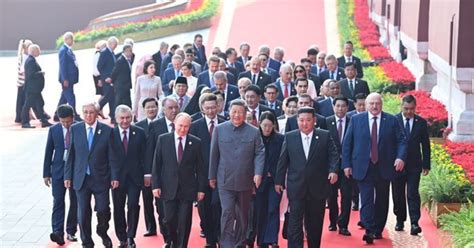 김정은 화려한 데뷔…北 4대 세습 가속화부터 북중러 밀착 강화