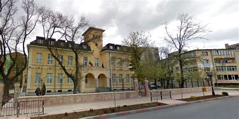 Обучение Национална Художествена Гимназия Димитър Добрович