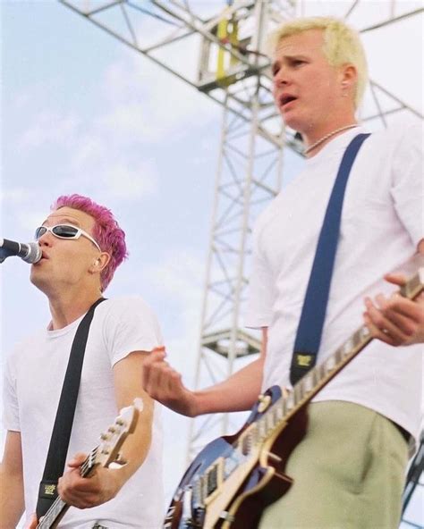 Pin By Pelssy On Music Blink Mark Blink Pop Punk Music