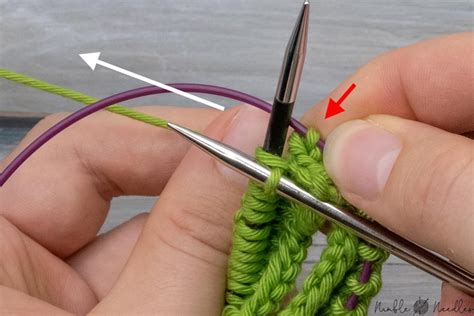 The Magic Loop Method Learn How To Knit In The Round The Easy Way