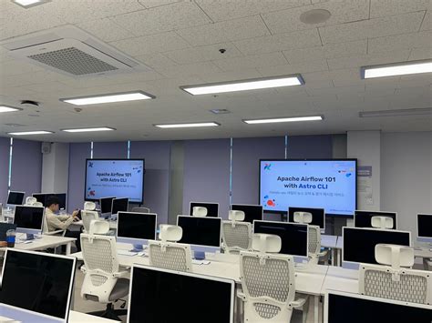 Python Pip 배포 실습 및 Airflow Hands On With Python Busan 공지사항 Airflow