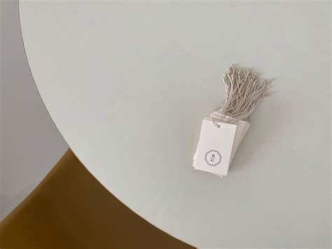 Circles Cinema 社團分享 阿圈穿搭 照片在社團搶先曝光過，結果引來私訊瘋狂追問。小編此刻公開在粉絲團，其實也是有點助燃