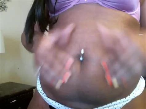 Ebony Belly Showoff