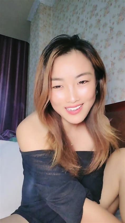 【小爱同学ll】高冷范少妇！善解人衣全裸抠逼高潮4 Eporner