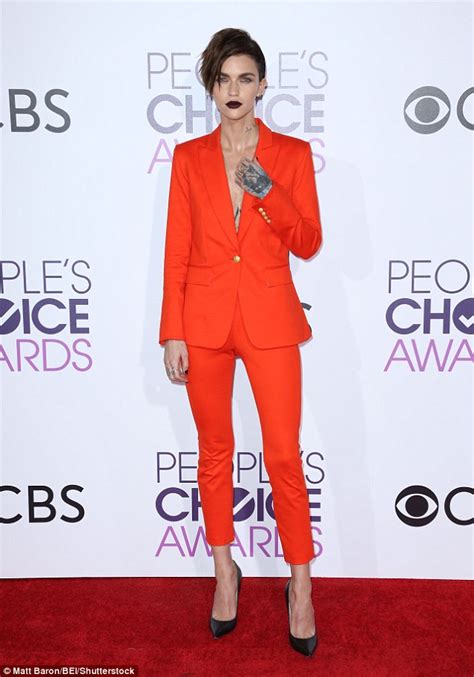 Peoples Choice Awards Ruby Rose Wears Orange Tuxedo Daily Mail Online