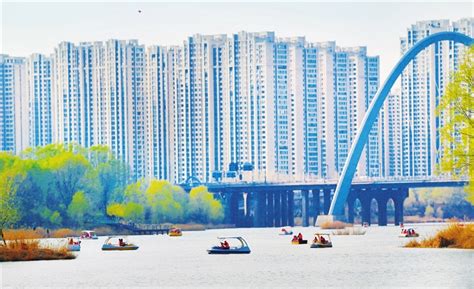 泛舟汾河 享受假日时光 太原新闻网 太原日报社