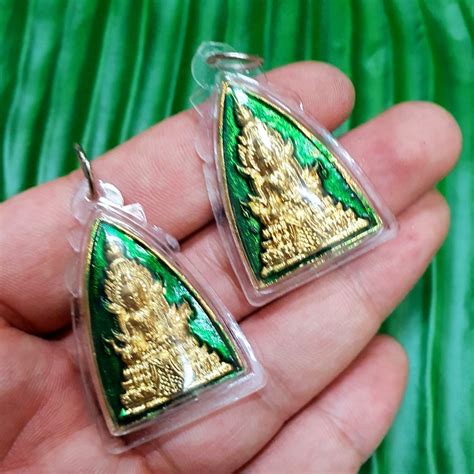 สมเด็จองค์ปฐมทรงเครื่องจักรพรรดิ์ ลงยาสวยงาม เลี่ยมกรอบกันน้ำพร้อมห้อยบูชา เข้าพิธีพุทธาภิเษก