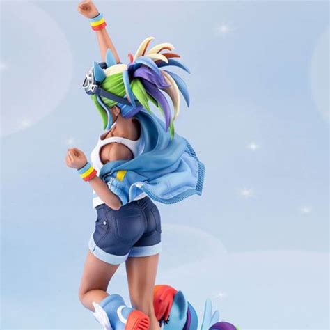Rainbow Dash Otaku Heaven
