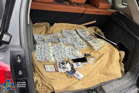 У Києві на хабарі 20 тис доларів затримали головного державного інспектора ДПС Вечірній Київ