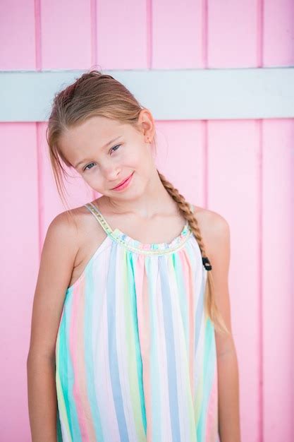 Cute Tween Girl Pictures Freepik