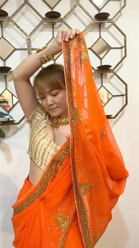 วิธีใส่ผ้าคลุมศีรษะ จากชุดส่าหรี บทความที่โพสต์โดย Pinyaar Lemon8