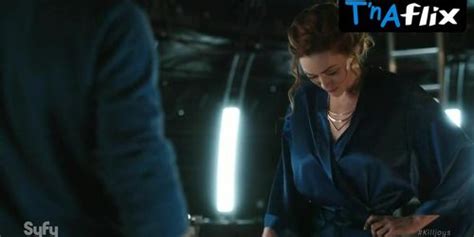 Sarah Power Sexy Scene In Killjoys Sarah Power Sexy Scene In Killjoys