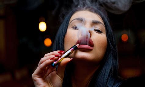 El Vapeo Una Tendencia Creciente Que Puede Conllevar Serías