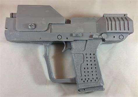 Halo Master Chief Pistol Sidearm Resin Prop Replica Model Kit 3122733844