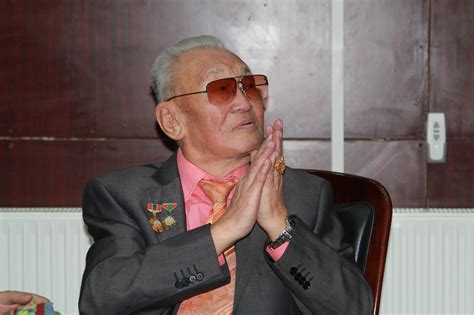 Төрийн шагналт Ардын уран зохиолч Ш Сүрэнжав “Багш” найраглалаа… Монгол Улсын Их Сургууль