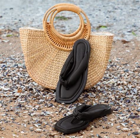 5 пар женской обуви которые безупречно дополнят летние образы