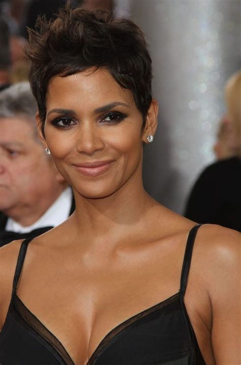 Halle Berry Halle Berry Hairstyles Halle Berry Short Hair Short