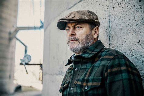 Nick Offerman Gömleksiz