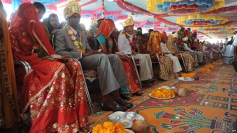 Bbc News In Pictures Mass Wedding In India Prostitute Village