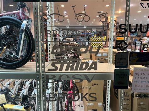 전주브롬톤 브롬톤 C라인 익스플로어 위드랙 미드핸들바 블랙라커 입고 예정 선착순 판매중 입니다 전북 미니벨로자전거 전문점 전북 브롬톤 정식대리점 바이크박스인후점