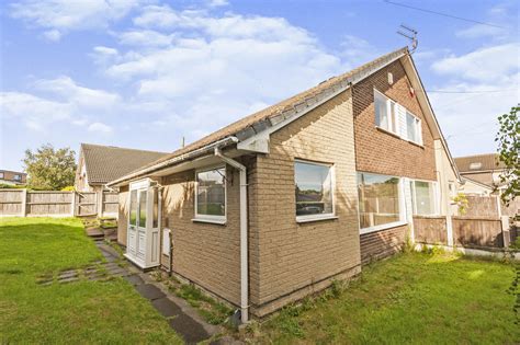 2 Bedroom Semi Detached House For Sale In Silver Birch Drive Bradford