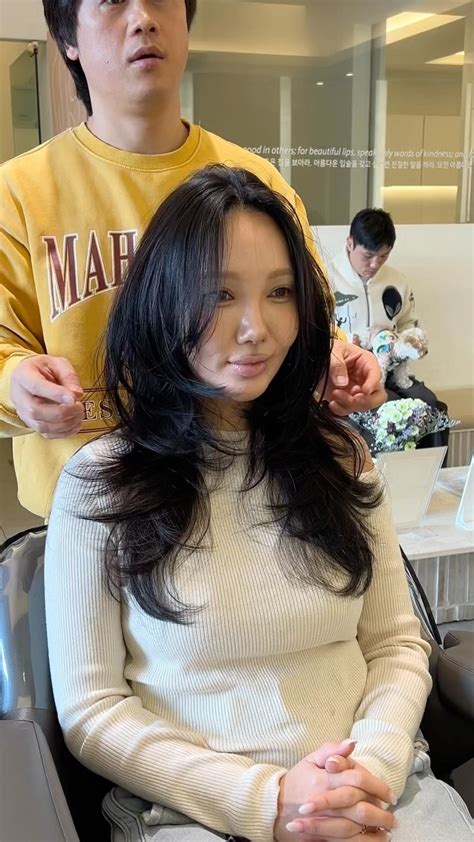 헤어살롱라포 로기 사이드뱅 앞머리 이렇게 잘라 보세요 시스루뱅 앞머리 자를 때도 활용하기 좋아요🙇🏻 Instagram