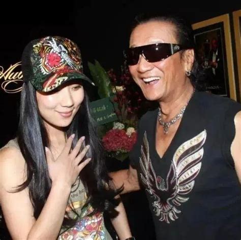 被大49岁谢贤养了12年，分手后得到2000万的coco 今现状如何？ 知乎