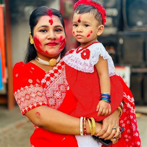 Samoly Mohonto Sonar Ma