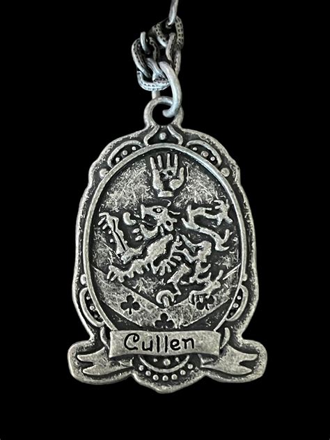Twilight Vampire Saga Movie Cullen Silver Tone Pendan Gem