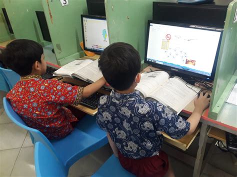 Tik Kelas 3 Di Lab Komputer Sd Santo Yoseph Santo Yoseph Sawah Besar