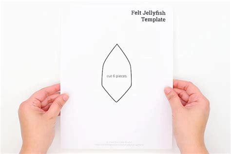 ساخت کاردستی عروس دریایی نمدی در 9 مرحله ساده