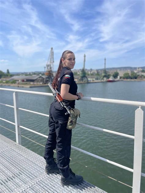 За мен е чест да бъда част от Българската армия Информационен център на Министерство на Oтбраната