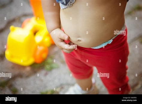 Youtube Pregnant Outie Belly Button Pregnantbelly