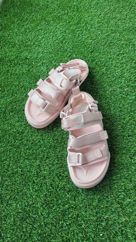 뉴발란스 핑크 샌들 헬로마켓