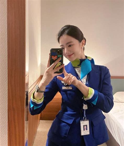 승무원 예쁜 스튜어디스 여객기 비행기 셀카 오늘의짤방