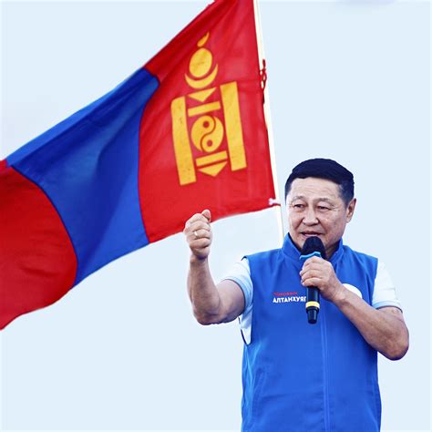 “Эх орноо хамтдаа дуулъя” 2014 07 12 ны орой Оросын ТВ ээр Пахмутова гуай Улаан талбайд