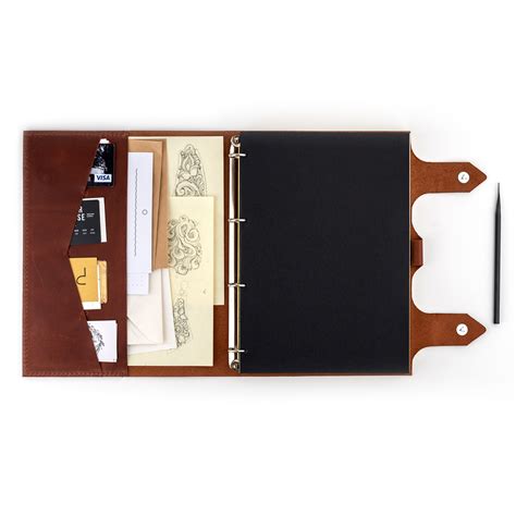 Кожаный ежедневники и блокноты А4 на кольцах со сменными блоками