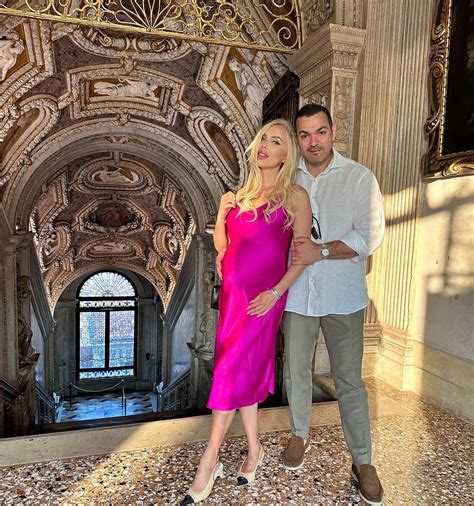 Жаси със съпруга си Лайф Dir Bg