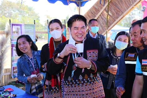 ธรรมนัสสวมชุดชนเผ่าอิ้วเมี่ยน ร่วมงานประเพณีปีใหม่อิ้วเมี่ยน ปี 66 ชื่นชมทุกฝ่ายช่วยกันต่อยอด