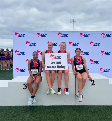 Uw Whitewater Short Sprints 🚨school Record Alert🚨 At The Augustana