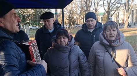 ПОСІЯЛА МАТИ КВІТКИ КОЛО ХАТИ ВОВЧКІВСЬКИЙ БУДИНОК КУЛЬТУРИ 19 січня Youtube